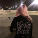 🎀 𝐛𝐫𝐨𝐤𝐞 𝐛𝐢𝐭𝐜𝐡 / social / emojis / pink | DISBOARD: Discord Serverlista