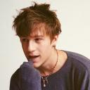 malcolm’s earrings ﹒ !! | DISBOARD: Discord Server List